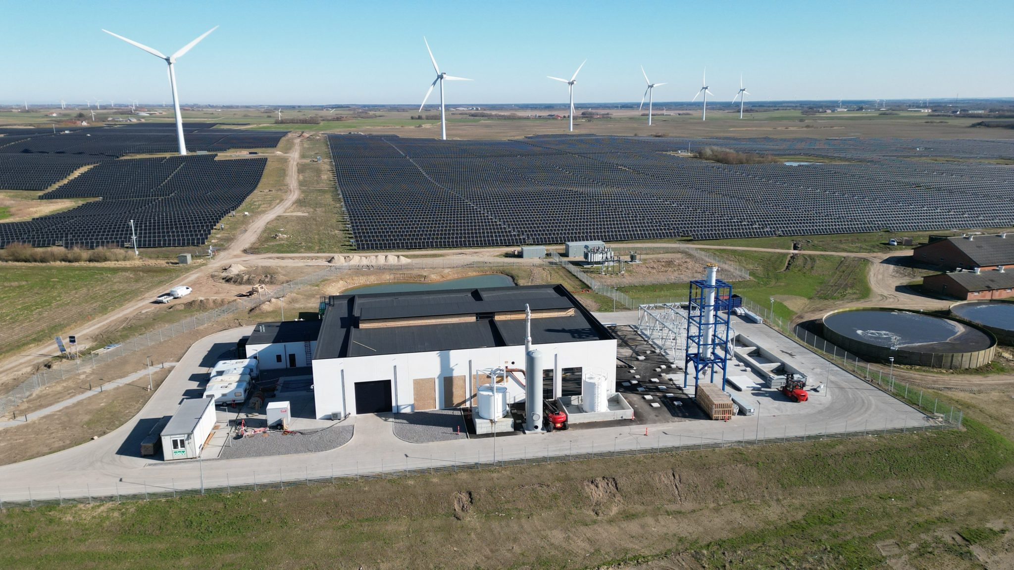World’s First Dynamic Green Ammonia Plant officially opened | Nel Hydrogen
